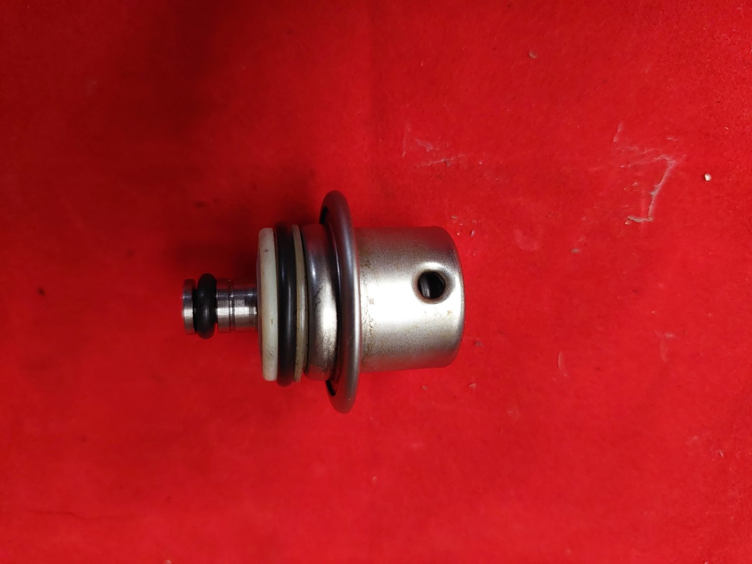 Fuel relief valve